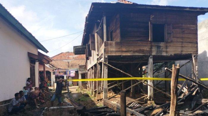 Ditinggal ke Kebun, Satu Rumah di Musi Rawas Hangus Terbakar, Diduga Karena Korsleting Listrik ...