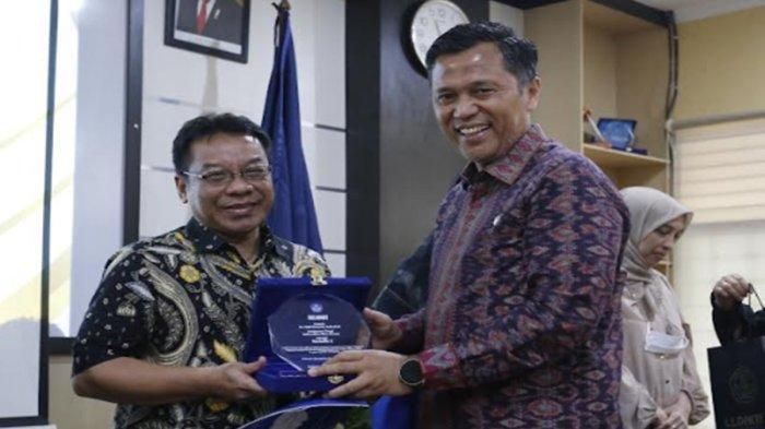 Dosen Universitas Bina Darm Raih Anugerah di Academic Leader Tahun 2024 Tingkat LLDIKTI Wilayah ...