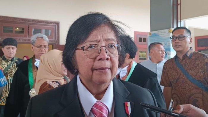 Sosok Siti Nurbaya Bakar Eks Menteri LHK Tahun 2019 Diduga Beri Izin ...