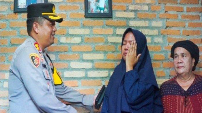 Sosok Erna Sari Istri Salam Warga Tertembak Anggota DPRD Lampung Tengah, Minta Keadilan ...