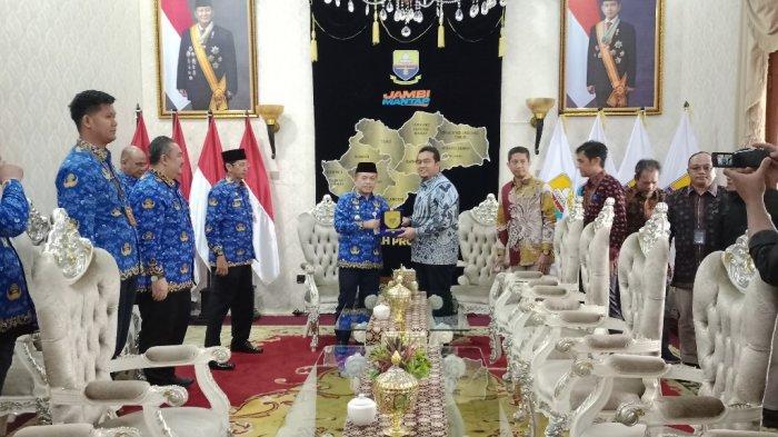 GM PLN S2JB Gandeng Sinergi Keandalan Pasokan Listrik Dengan Pemprov ...