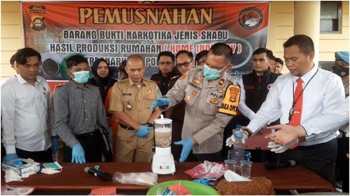 Gerebek Rumah Produksi Sabu Oplosan di Pemulutan Ogan Ilir, Polisi Kantongi Identitas Pelaku ...
