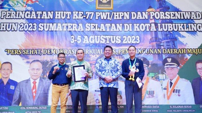 DI HUT PWI ke 77, HD Tekankan Profesionalitas Wartawan - Tribunsumsel.com