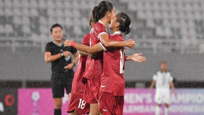 Hasil Indonesia vs Timor Leste di AFF U-19 Womens 2023 : Helsya Cetak Gol Dari Tengah Lapangan ...