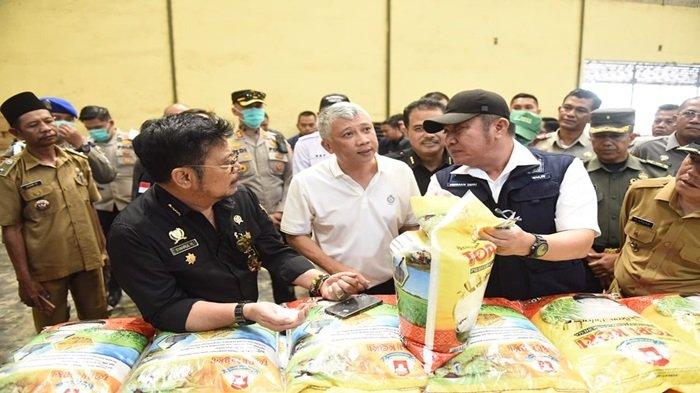 HD Bersama Menteri Pertanian Tinjau Pabrik dan Gudang Beras ...