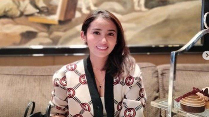 Sosok Shahnaz Anindya Selebgram Gugat Cerai Presenter Altaf Vicko ...