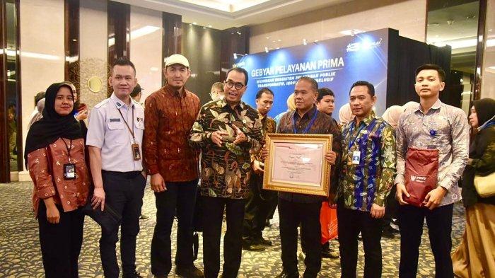 LRT Sumsel Raih Penghargaan Pelayanan Prima, Jadi Satu-Satunya Perwakilan Kemenhub Masuk ...