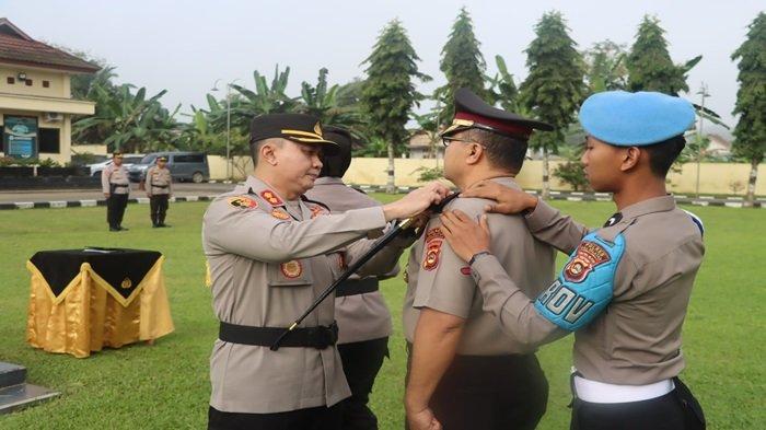 Kabag SDM Polres OKU Selatan Gunawan SH Dianugerahi Pangkat AKBP ...