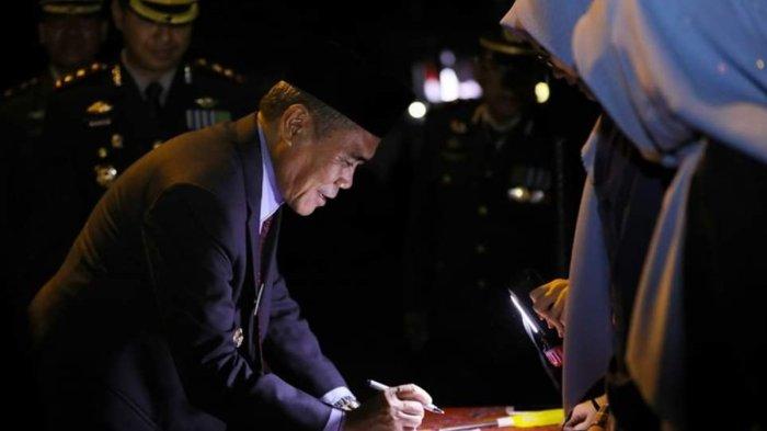 Kenang Jasa Para Pahlawan, Wabup Ogan Ilir Ardani Hadiri Upacara kehormatan dan Renungan Suci ...