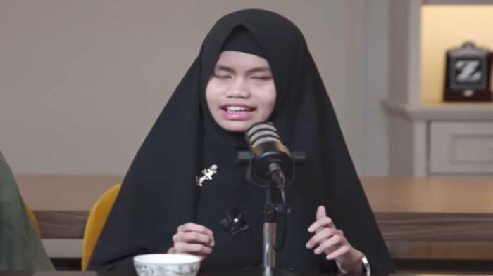 Kisah Kayla Nur Syahwa, Hafizah Tunanetra Ngaku Gelisah Bila Tak Baca Alquran Bikin Shireen ...