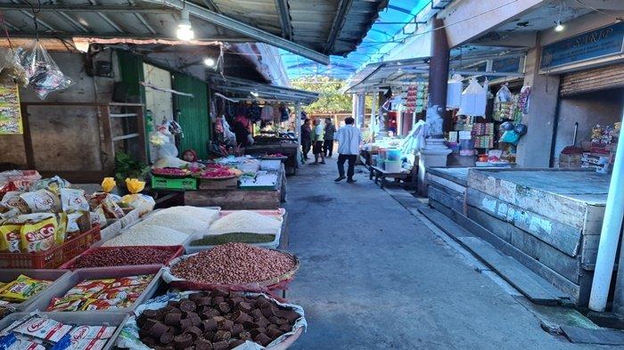 Kondisi Pasar Martapura Sepi di Hari Pencoblosan Pemilu 2024, Kios ...