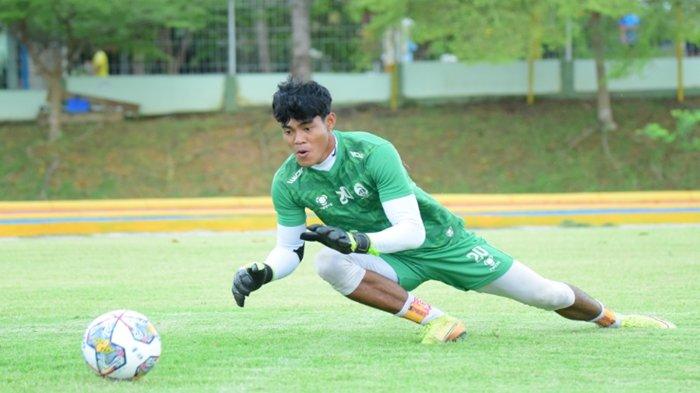 Kondisi Rudi Nurdin Rajak, Kiper Sriwijaya FC yang Dilarikan ke RS Saat ...