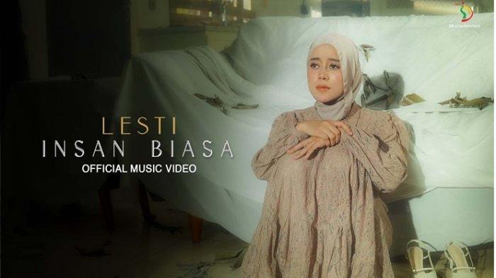 Lirik Lagu Insan Biasa Lesti Kejora, Walau Beratku Mencoba Kesempatan ...