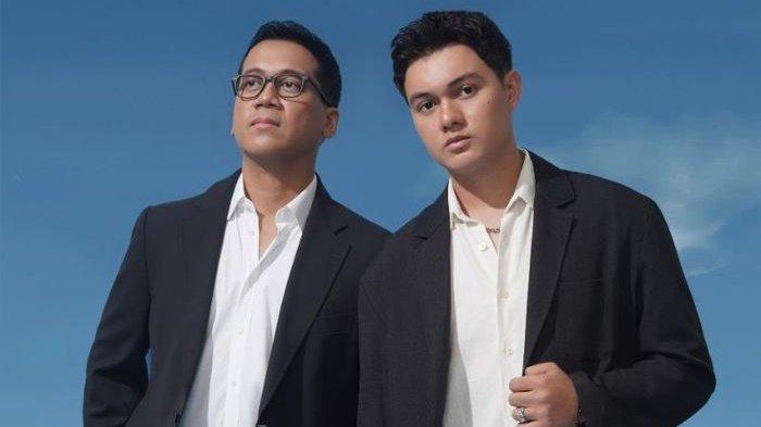 Lirik Lagu Nyoman Paul dan Andi Rianto - The Way You Look At Me, Lengkap Terjemahan Indonesia ...