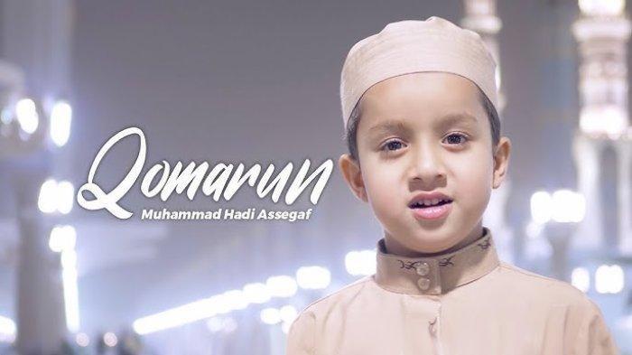 Lirik Sholawat Qomarun Lengkap Tulisan Arab, Latin dan Arti, Wa-ajmalu Minka Lam Taraa Qatta'ain ...