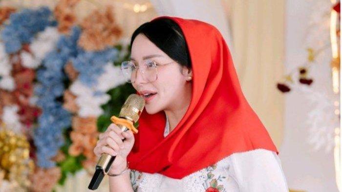 Maju Pilkada Palembang 2024, Nandriani Janji Tak Ambil Gaji Selama ...