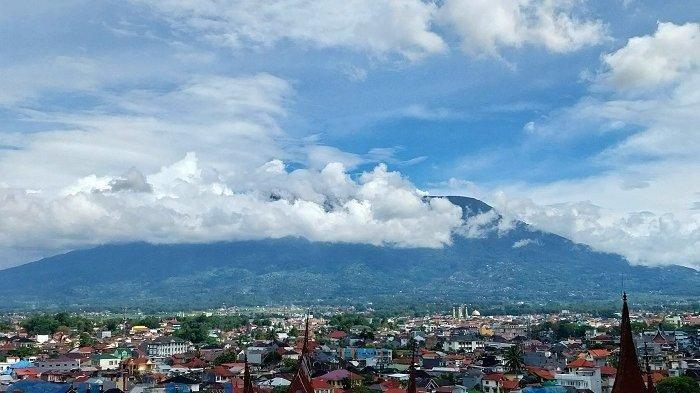 Profil Sejarah Gunung Marapi di Sumatera Barat yang Tengah Alami Erupsi ...