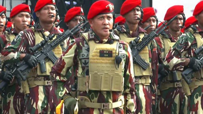 Sosok Mayjen Djon Afriandi Danjen Kopassus Pimpin Parade Pasukan Upacara HUT Ke 79 TNI di Monas ...