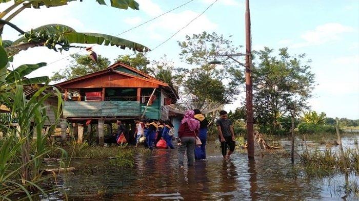 Musim Hujan Tiba, Berikut Langkah Persiapan dan Cara Antisipasi Banjir - Tribunsumsel.com