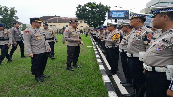 Polda Sumsel Gelar Apel Operasi Mantap Brata Musi, Siap Amankan Kampanye Pemilu 2024 ...
