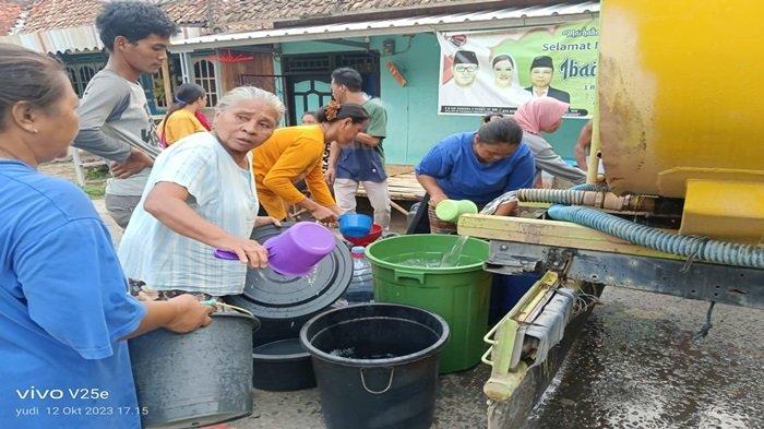 Bantu Warga, PT TeL Kembali Distribusikan Air Bersih - Tribunsumsel.com