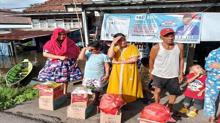 PT TeL Berikan Bantuan Sembako Kepada Korban Banjir di Muara Enim ...