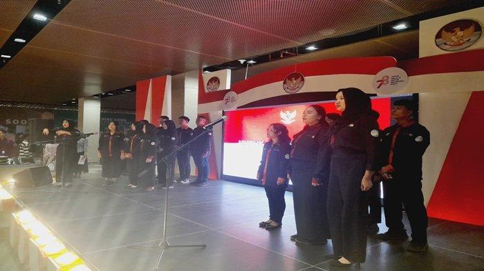 Bidarian Choirs UBD Tampil Meriahkan UMKM Merdeka Expo - Tribunsumsel.com