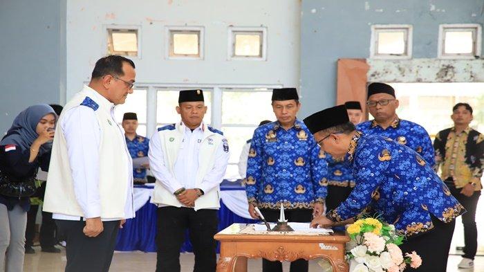 Sekda Sumsel Lantik Pengurus BAPOR KORPRI Pagar Alam, Lahat dan Empat ... Sekda Sumsel Lantik Pengurus BAPOR KORPRI Pagar Alam, Lahat dan Empat ...