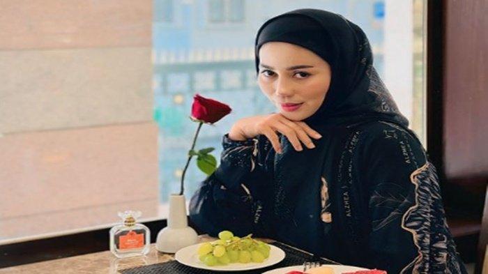 Perjalanan Hidup Fenny Frans Bos Skincare Disorot Usai Produk ...