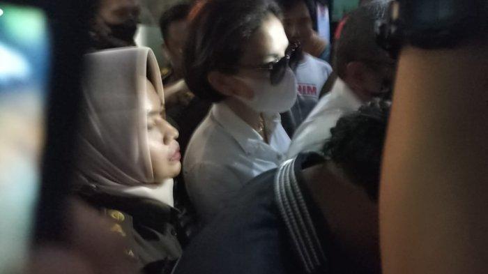 Kondisi Nikita Mirzani Usai Resmi Ditahan Laporan Dito Mahendra, Sebelumnya Ngamuk Histeris ...