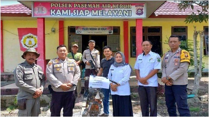 Warga Paiker Empat Lawang Serahkan Motor Bodong ke Polisi, Sebelumnya Tebing Tinggi dan Pendopo ...