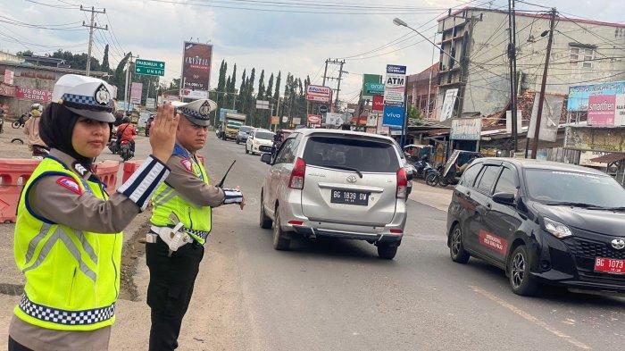 Satlantas Polres Ogan Ilir Gelar Strong Point di Indralaya, Ciptakan Keamanan Lalu Lintas ...