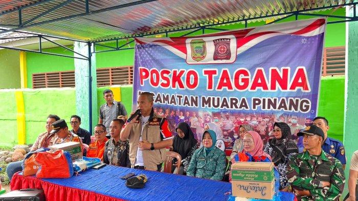 Pj Bupati Empat Lawang Beri Bantuan Korban Kebakaran di Desa Muara ... Pj Bupati Empat Lawang Beri Bantuan Korban Kebakaran di Desa Muara ...