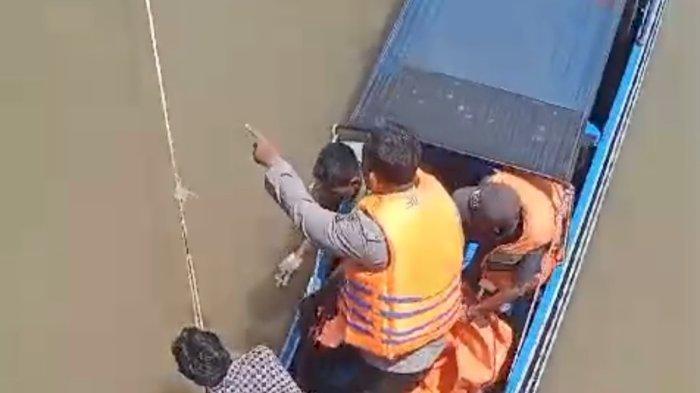 Polisi Selidiki Identitas Mayat Mister X Mengapung di Sungai Musi, Ada ...