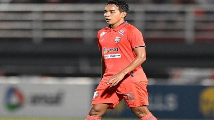 Profil Misbakus Solikin, Gelandang Asal Borneo FC Resmi Gabung ...