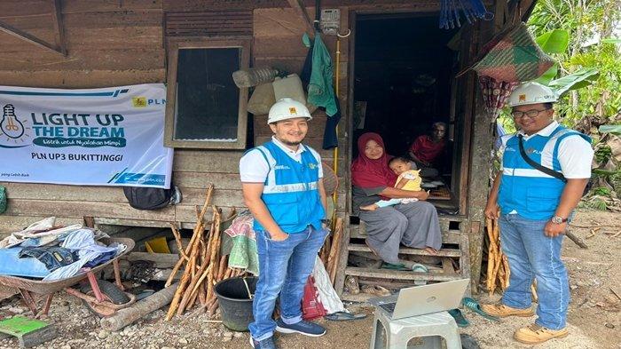 Program Light Up The Dream PLN di Sumbar Bantu Nyalakan Sambungan Listrik 50 Rumah ...