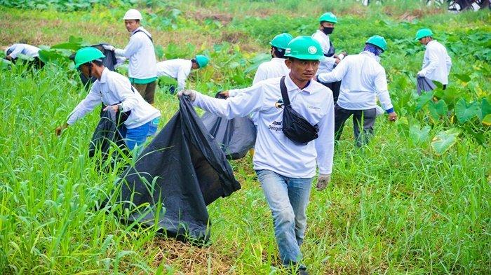 Pusri Bersih- Bersih Sungai dan Dermaga,Terkumpul 2,22 Ton Sampah - Tribunsumsel.com