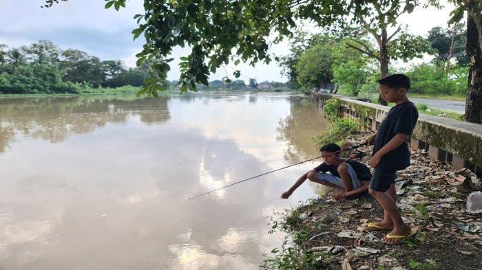 Rekomendasi Tempat Mancing di Pinggiran Sungai Komering OKU Timur, Cocok Untuk Ngabuburit ...
