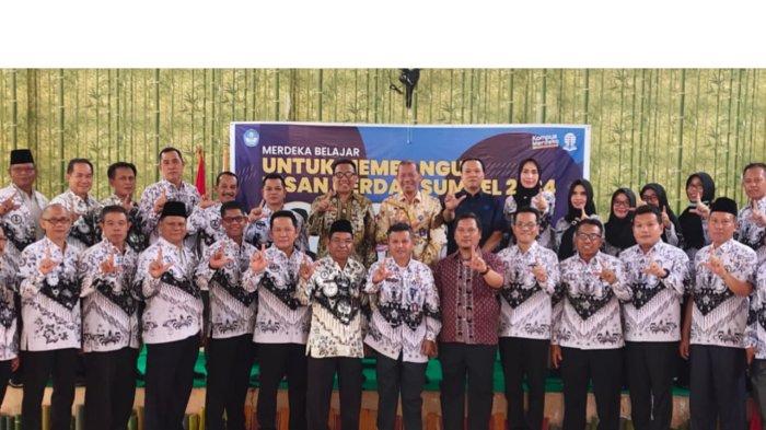 Roadshow Merdeka Belajar, Sripo -Tribun Gandeng Disdik Sumsel dan UT ...