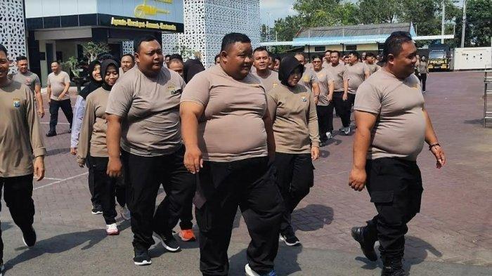 VIDEO 60 Polisi Gendut di Trenggalek Jalani Program Diet, Dipaksa ...