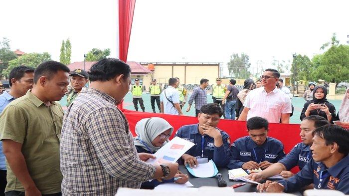 Wujudkan Pemilu Damai, Polres OKU Timur Lakukan Simulasi Pengamanan TPS - Tribunsumsel.com