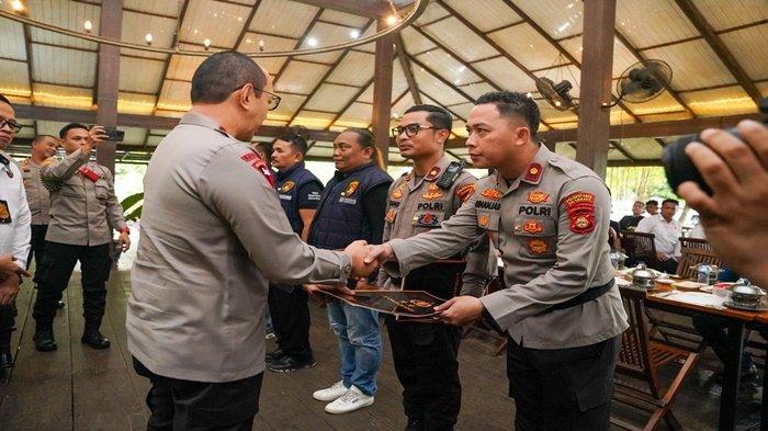 Sukses Ungkap Kasus Pembunuhan Ibu dan Anak di Macan Lindungan Palembang,Tim Gabungan Dapat Pin ...