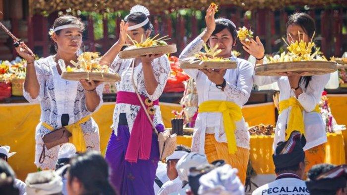 Tanggal 5 Januari Hari Apa? Memperingati Hari Suci Umanis Galungan dan ...
