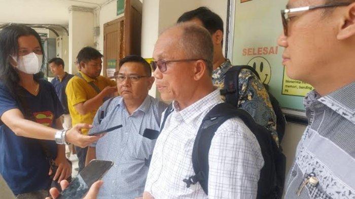 Tim Kuasa Hukum Milawarma Cs Bacakan Duplik, Tetap Pada Pembelaan ...