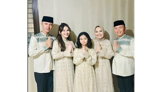 Reaksi Umi Kalsum Ditengah Kabar Hubungan Ayu Ting Ting dan Lettu Fardhana Heboh Diisukan Kandas ...