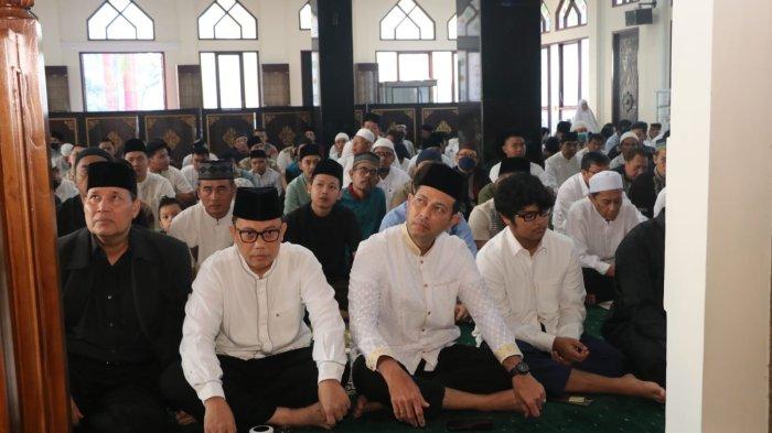 Wakapolda Sumsel Sholat Idul Adha di Masjid Assaadah Mapolda Sumsel ...