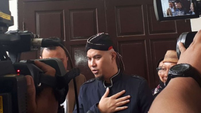 Blak-blakan, Ahmad Dhani Ungkap 3 Alasan Mengapa Tak Menyukai Presiden ... Blak-blakan, Ahmad Dhani Ungkap 3 Alasan Mengapa Tak Menyukai Presiden ...