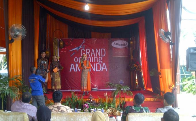 Brownies Amanda Fresh From The Oven - Tribunsumsel.com