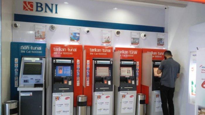 Mengapa Sulit Menemukan ATM Pecahan Uang Rp 20 Ribu, Ini Alasannya ...