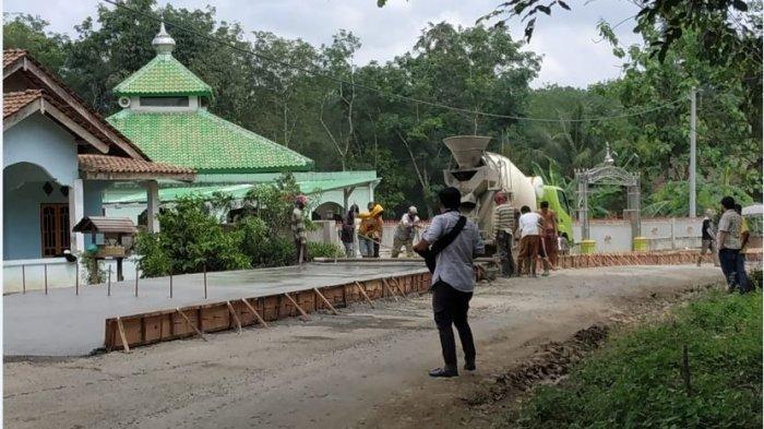 Jalan Cor Batu Kuning Baturaja Mulai Lancar Dilintasi, Kendaraan Lebih ...